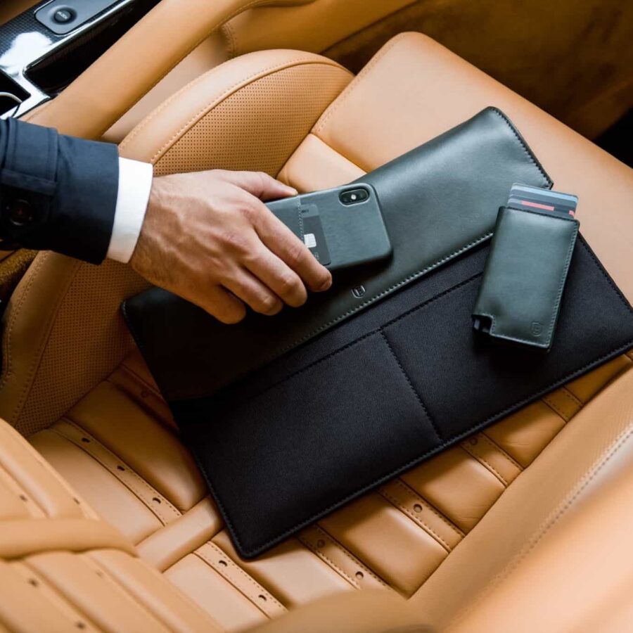 20 carteras de hombre pequeñas imprescindibles este año - Kontemporaneo